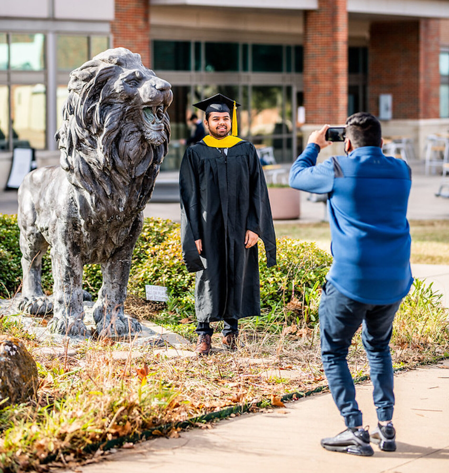 A&M-Commerce Endowment Promises to "Lift a Lion" to Graduation | East ...